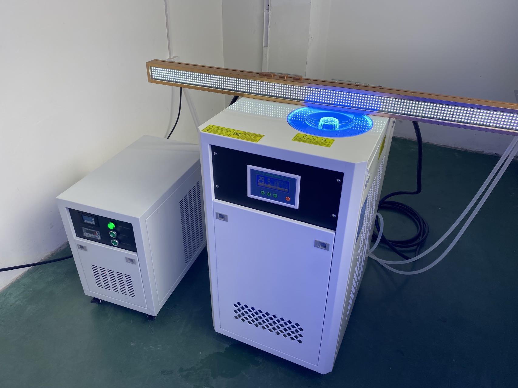 Low Temperature LED UV Curing System 365nm High Power 3000W Water Cooling